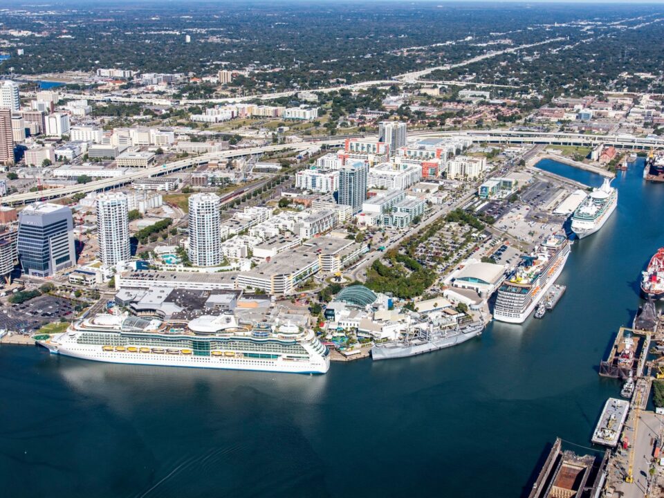 Taxi Tampa LLC | The Taxi Cab Co - Tampa Transport